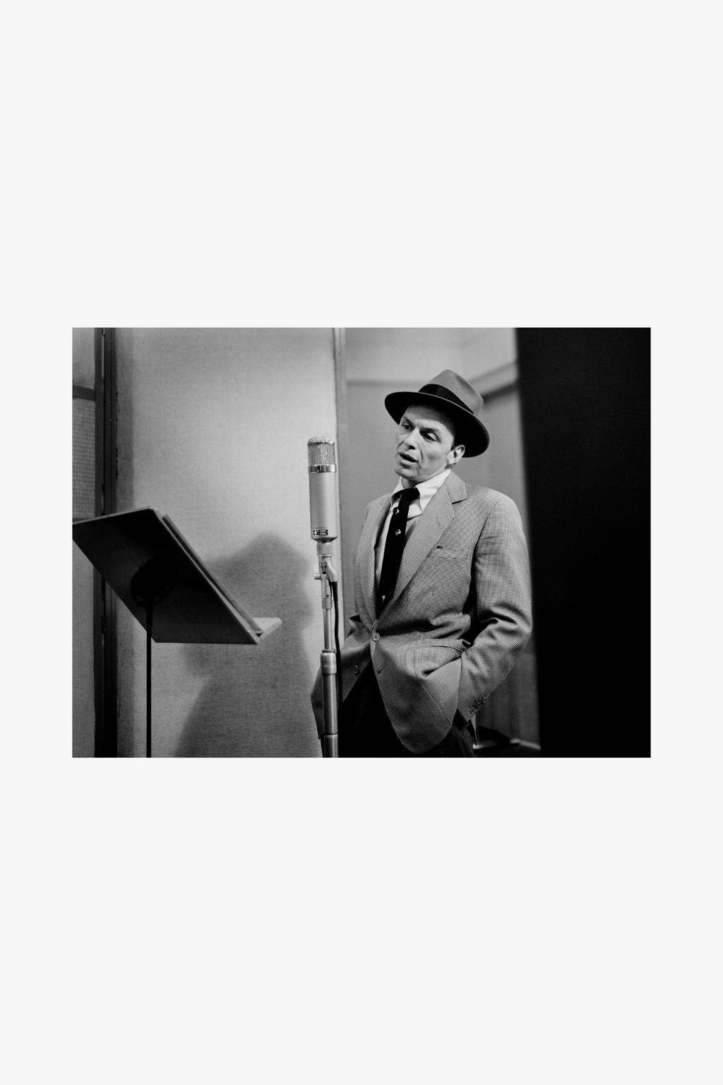 Frank Sinatra, In Studio, New York City, 1956 – Musichead Gallery