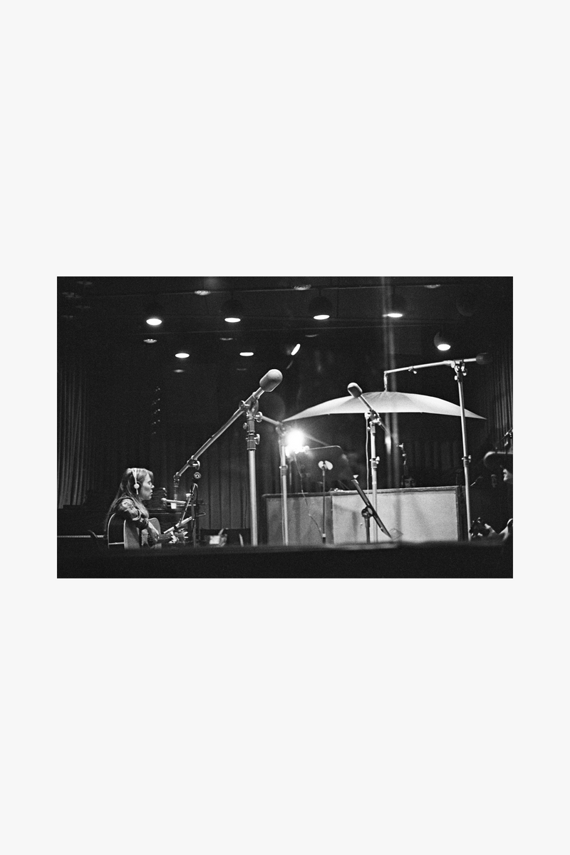 Joni Mitchell, Recording Studio, Court and Spark, 1973 – Musichead Gallery