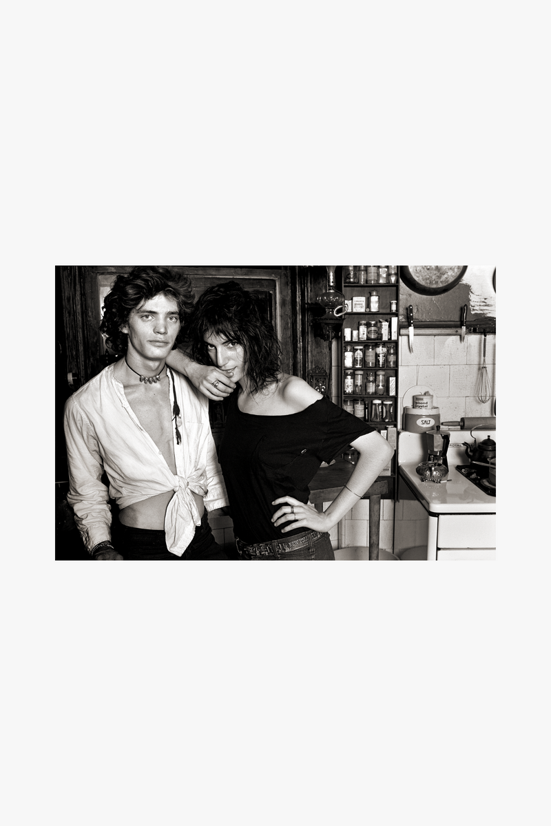 Patti Smith and Robert Mapplethorpe, New York City, 1969 – Musichead ...